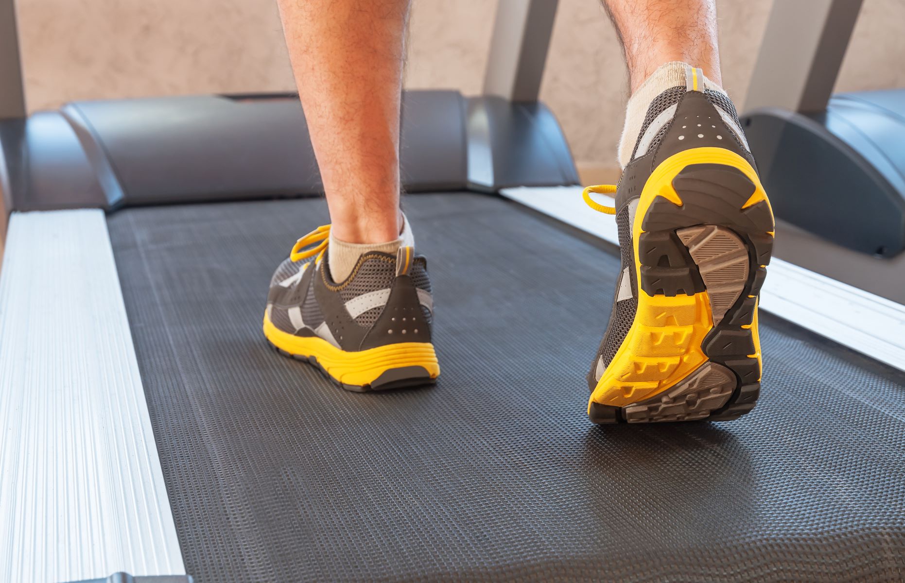 Why Do My Feet Hurt When I Walk On The Treadmill Runningshorts